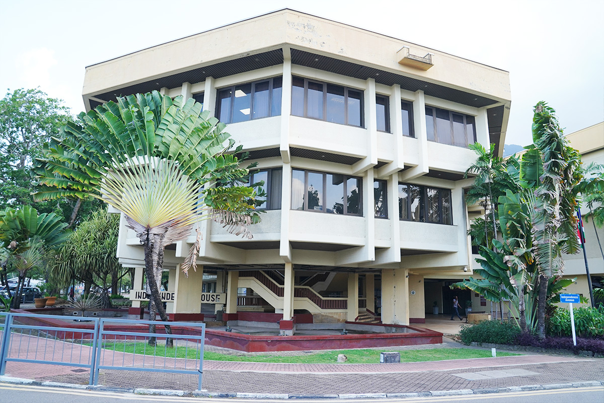 Independence House, 1982 – Laxmanbhai Commercial Construction Civil ...